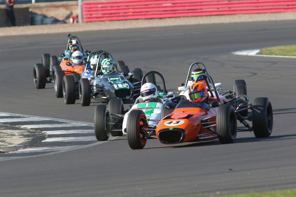 HSCC action on the Silverstone Grand Prix circuit | Historic Sports Car ...